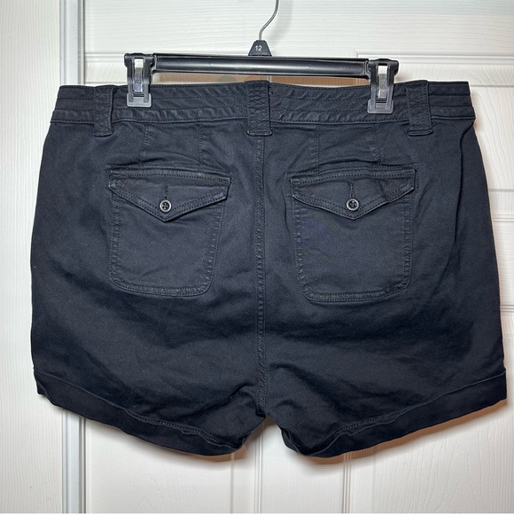 torrid | Shorts | Torrid Mid Rise Cuffed Cargo Shorts | Poshmark